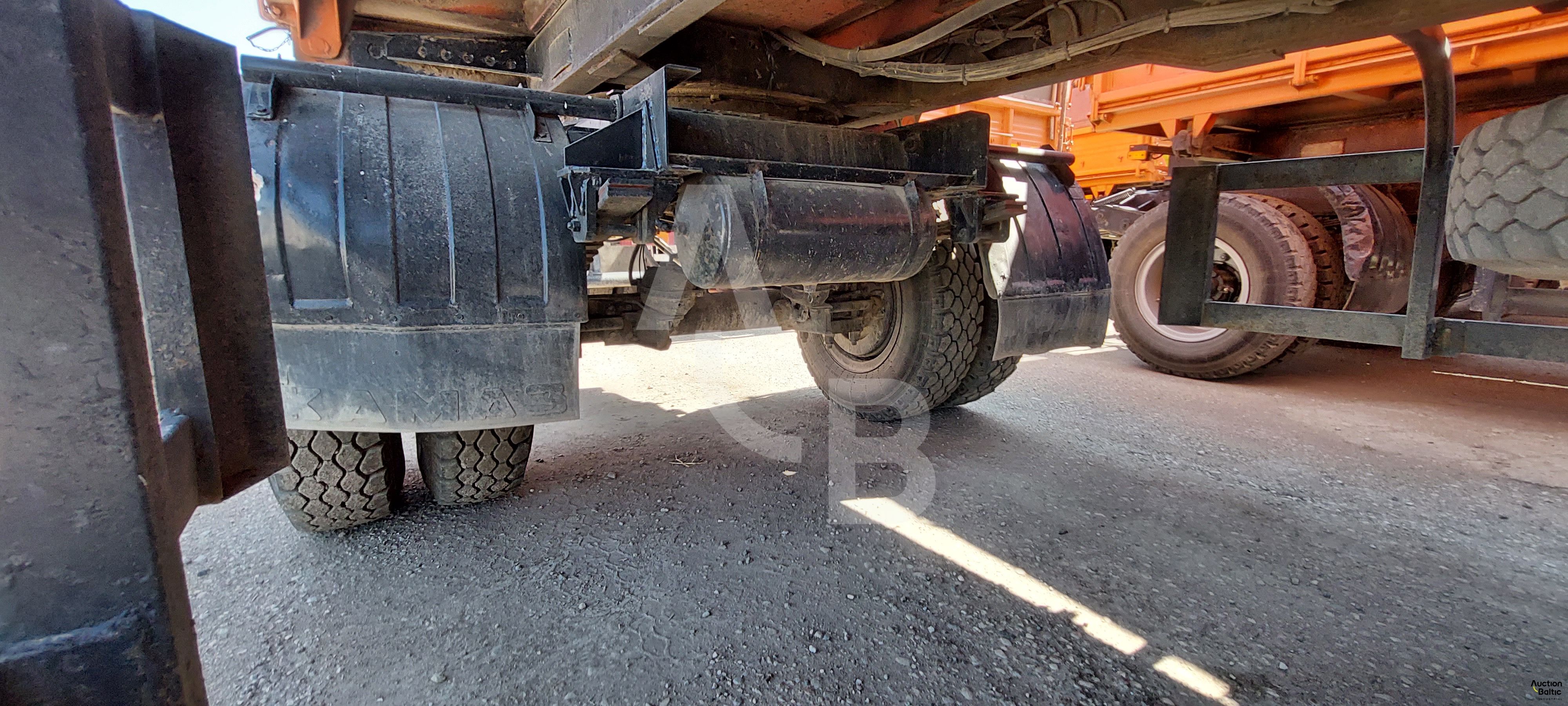Kamaz 65115 with trailer NEFAZ » Auction Baltic