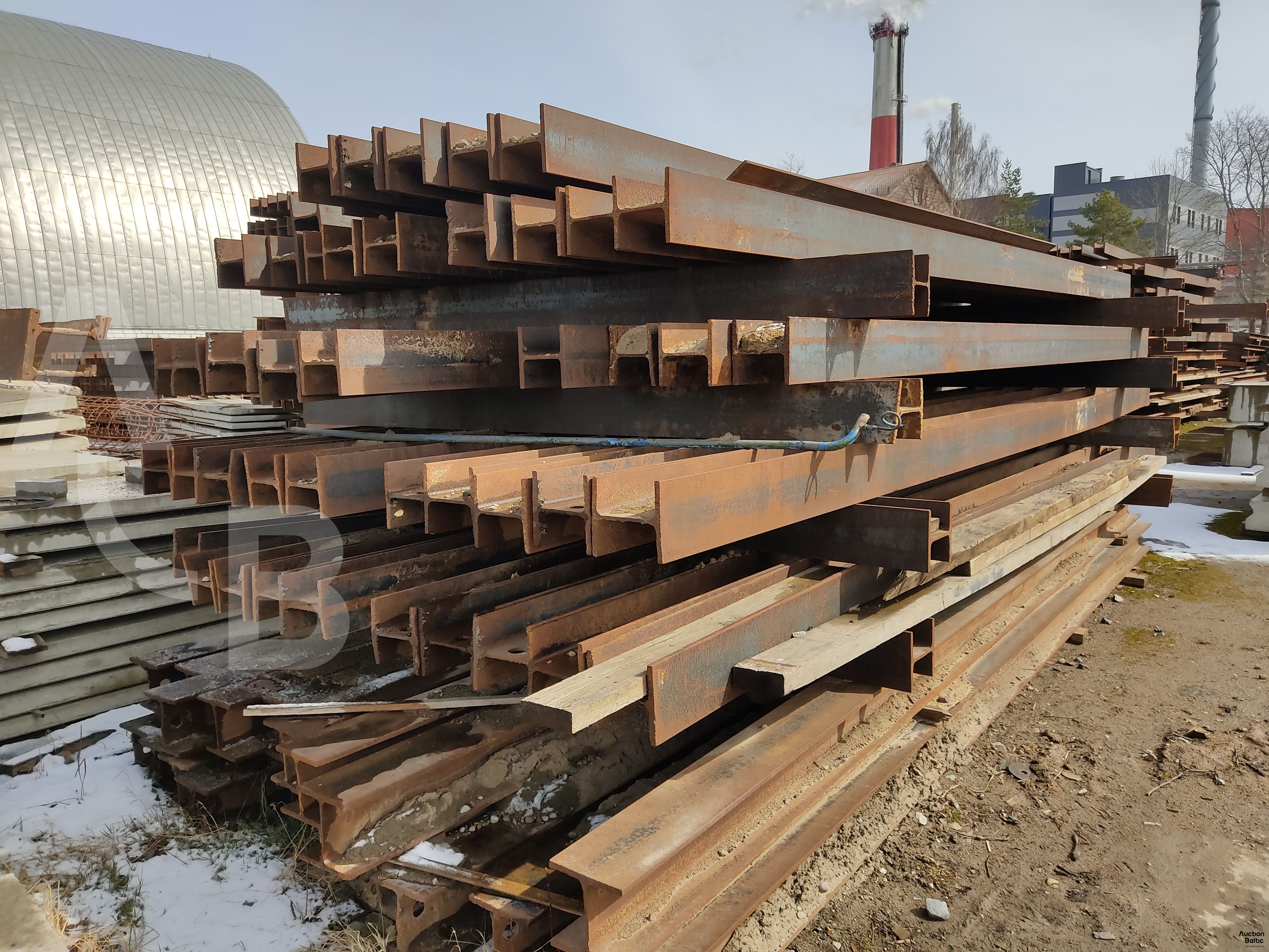 Metal beams 5 m. each, 50 units (Metalinės sijos po 5 m. 50 vnt ...
