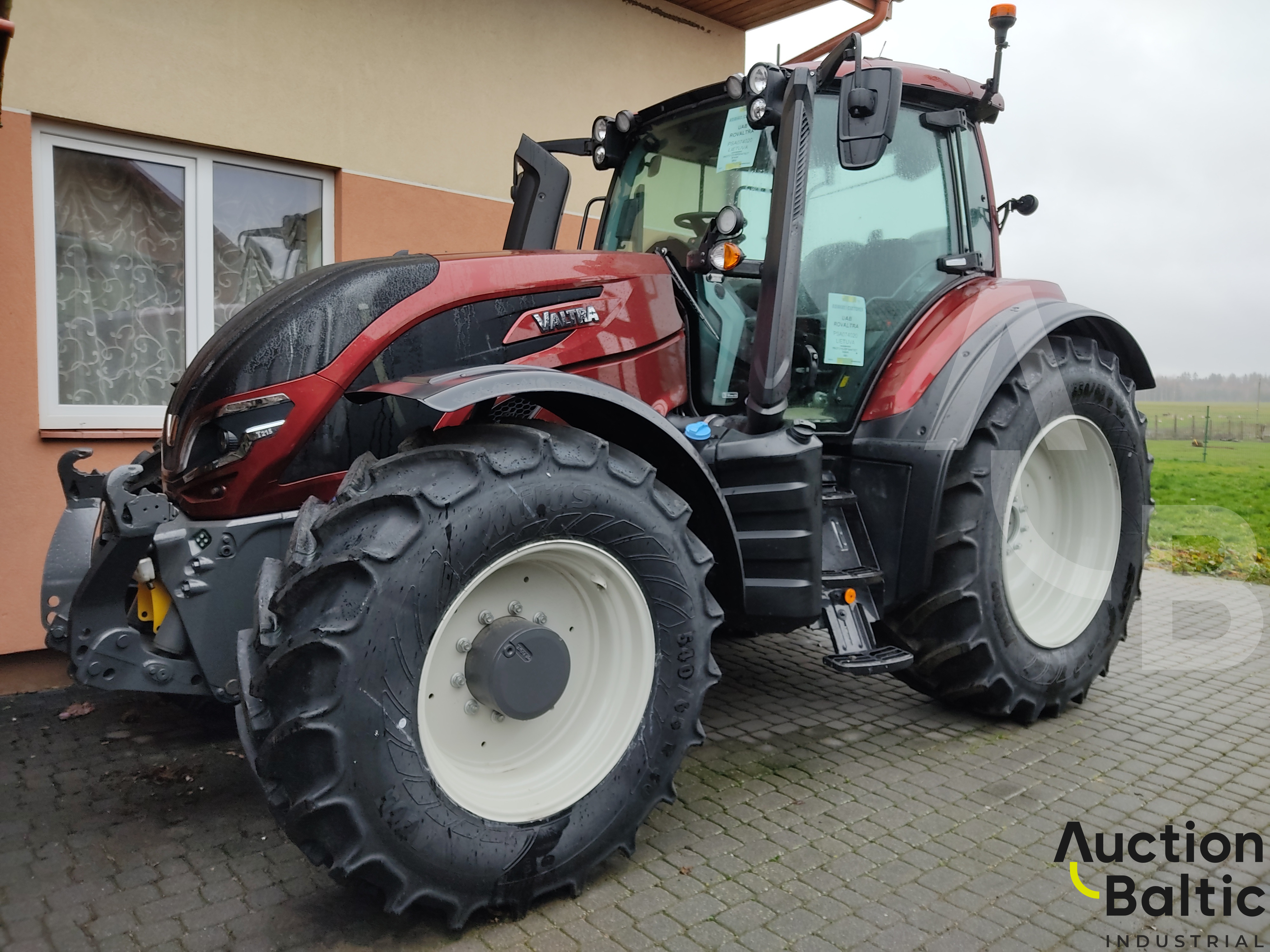 Valtra T215 » Auction Baltic