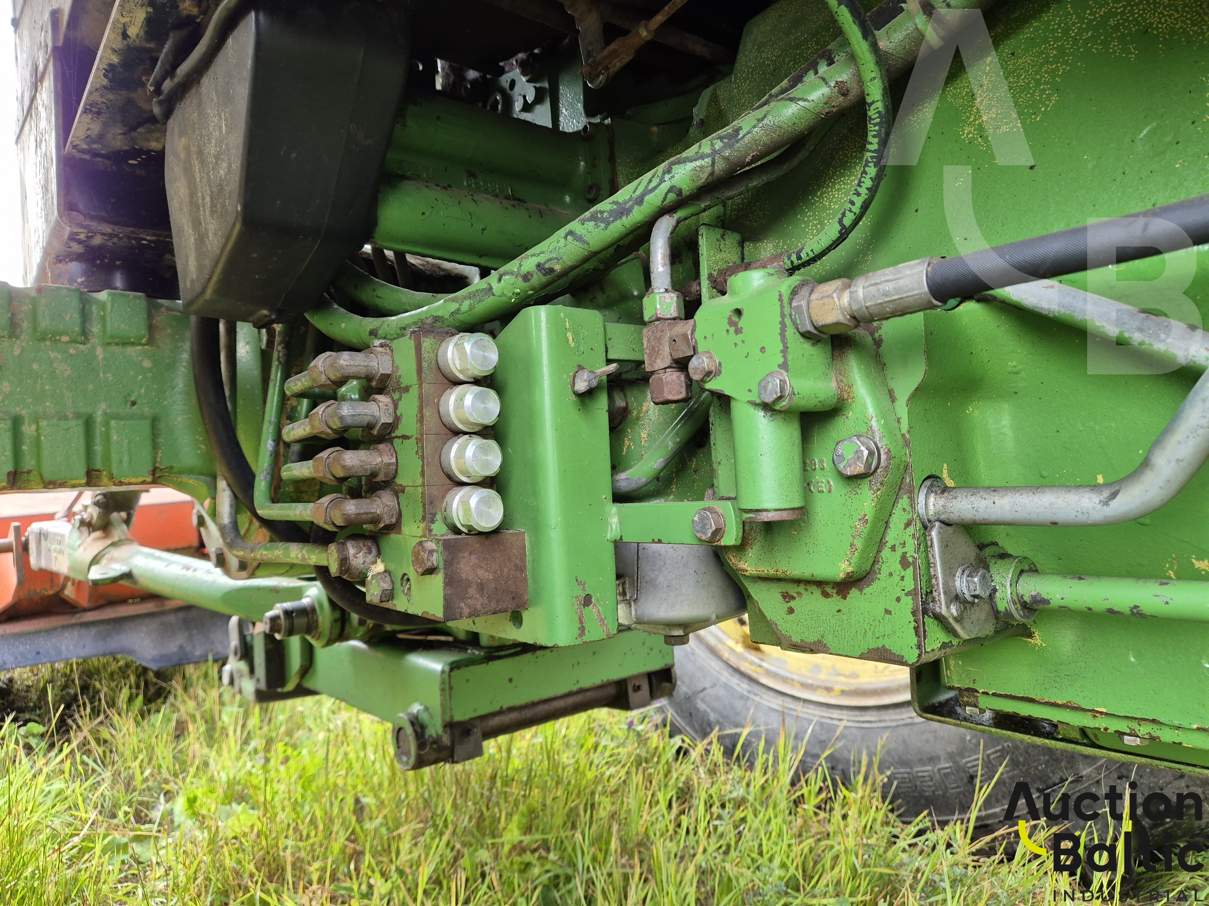 John Deere 3040 » Auction Baltic